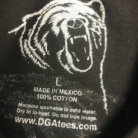 DGA | Shirts | L Side Show Mens Tee Short Sleeve Dga | Poshmark